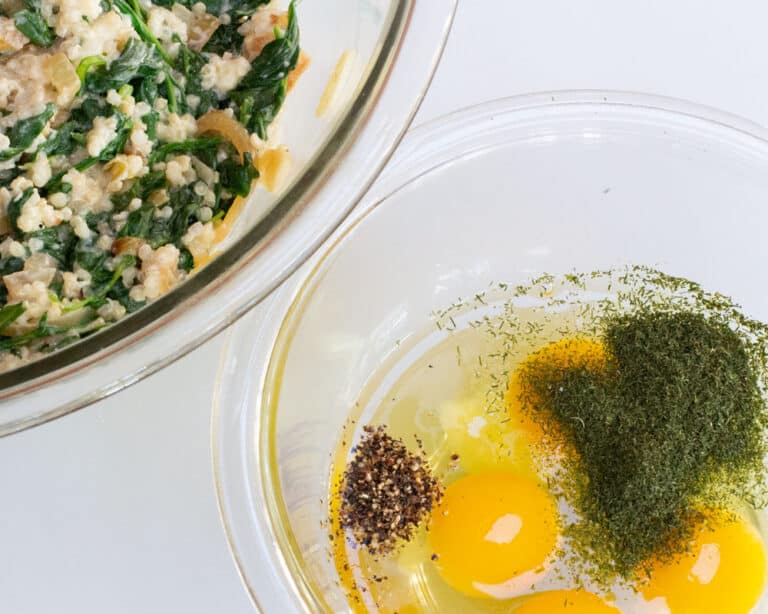 Crustless Quinoa Spinach Quiche - Mother Would Know